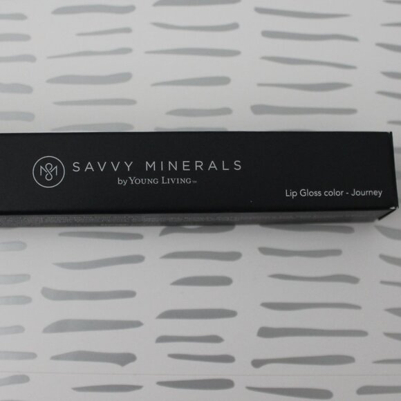 Young Living | Makeup | Savvy Minerals By Young Living Lip Gloss ...